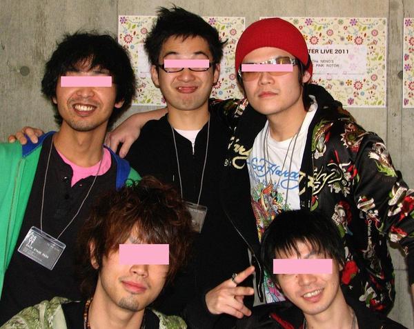 リトルワールドのマスコットキャラの顔が怖すぎる The Pink Rotorのブログ